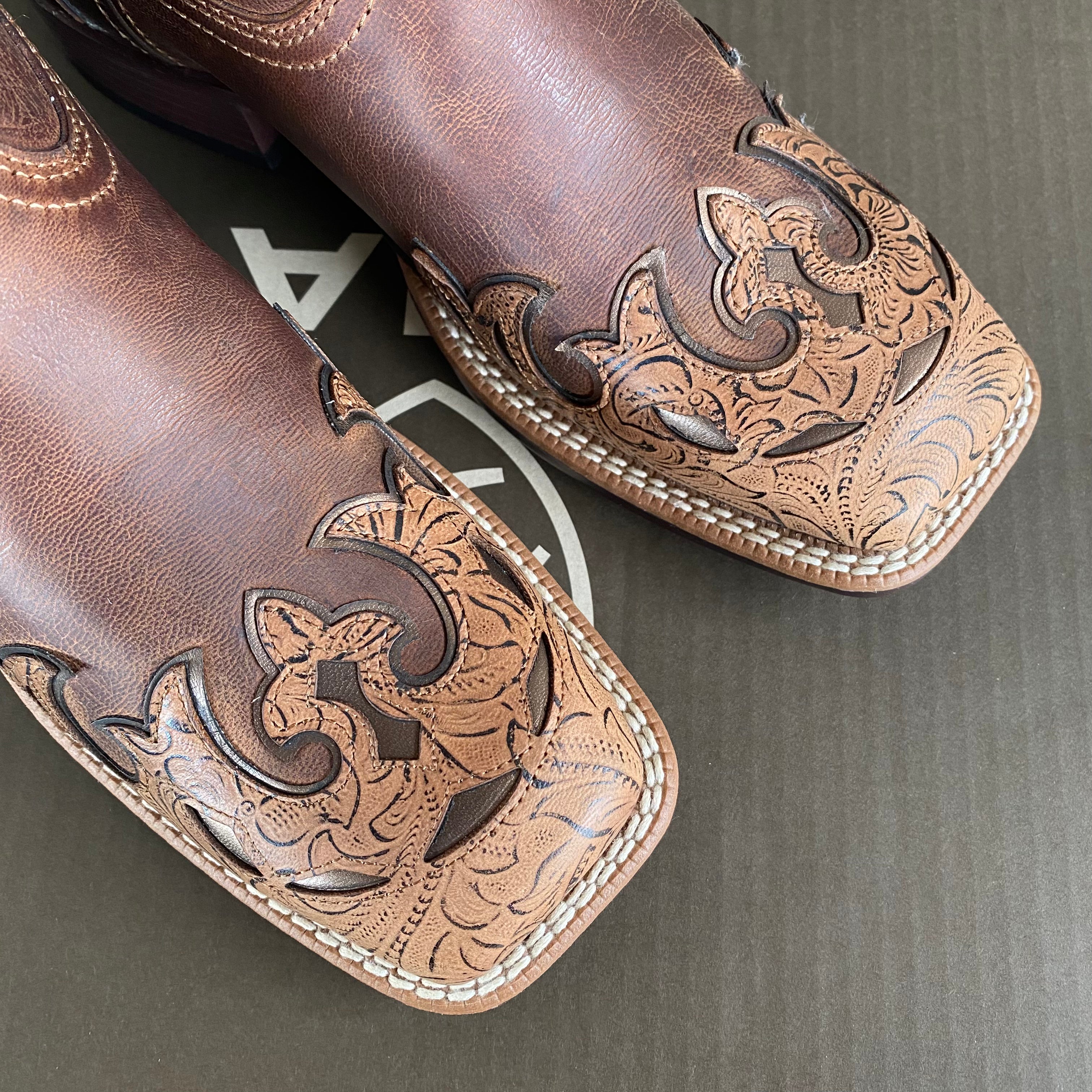 Ariat Womens Bryce Canyon Floral Embossed Tan/Sassy Brown Boots – Horse Torque Saddlery